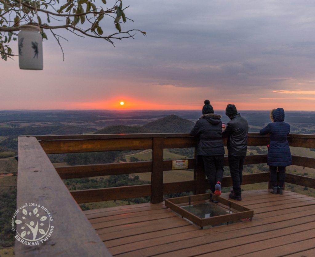 Nascer do Sol no Mirante Pedra do Índio - Pedra do Índio Botucatu